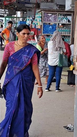 Be a reason for someone's happiness to simle and respect to the most deserving one's 👏