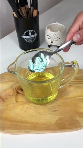 DIY Aluminum Cleaner Using Dish Soap + Toothpaste