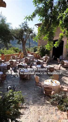 Belmond La Residencia is one of Mallorca’s most iconic hotels, and the setting feels magical
