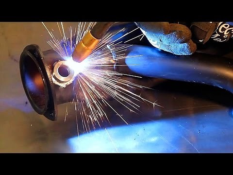 Installing a Holley Wideband O2 Sensor and Shorty Headers in Our Project Camaro