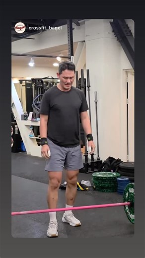 GS Chae on Instagram: ". 어.. 박점빵 당하고 PTSD 인가… #극복하자 3set 8 Pendlay Row 12 Box assisted pull ups 16 DB Bent Over Raise ​ WOD 2:30 On/OFF × 5set 23 WBS (20/14lb) 10 DB P.Clean(50/35lb ×2) or Barbell P.Clean(115/75lb) 10 Box Jump(24/20inc) Remaining time Max reps Burpee over the bar Scaled | 4raps ⠀ ⠀ #"