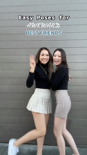 Best Friend Poses for Picture Perfect Moments