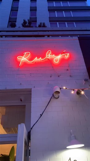Restaurant Reviews Part 32: Ruby’s Cafe #rubys #cafe #nyc #restaurant #review #outdoor #dining #australia #truffle #kale #bananabread #datenight #fyp