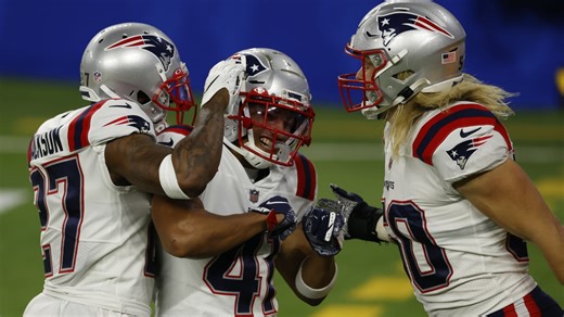 Myles Bryant pickpockets Robert Woods for rolling INT