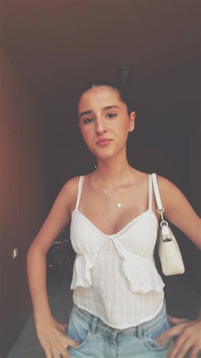 Engaging Song Cover and Makeup Tips