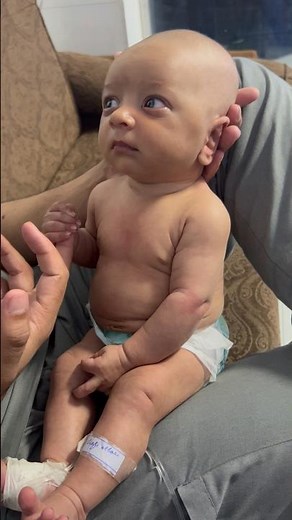 Cute & Happy Baby Hugging Moments | Must Watch! 😊💛 #CuteBaby#BabyHugs