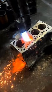 177K views · 1K reactions | The engine working is a big sign that the engine has become big. When fitting the engine, check whether it is fitted properly or whether there are any mistakes here. | Cummins BD | Facebook