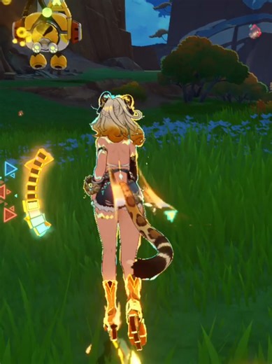 love them both but I rlly wish xilonen would rollerblade infinitely. if u r gonna lock it behind a character, make it infinite pls😭 /lh post #fyp #genshinimpact #wutheringwaves #xilonen #lynae