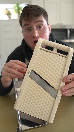 The Ultimate Guide to Mandolins for Chefs and Cooks