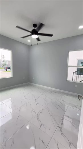 MOVE IN FOR $999 — 3 BED / 2 BATH APARTMENTS AVAILABLE! JANUARY MOVE-IN SPECIAL AVAILABLE! 🏡 Apartments for Rent in Pharr, Texas 3 Bedrooms | 2 Bathrooms ✨ What’s included in every unit: • Washer & dryer • Refrigerator, stove & microwave • Central air • Landscaping included • Two parking spaces per apartment • Clean, spacious layouts Contact us today for more information —text or call: (956) 339-7708 #texas #rgv #rgvlife #rgvhomes #956rgv #riograndevalley #956rgv #mcallen #956valley #pharrtx #r