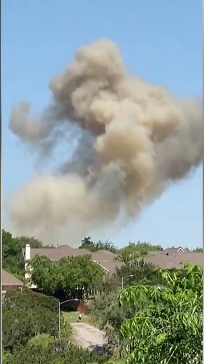 House explosion in Austin, Texas damages 24 houses and injures 6 people