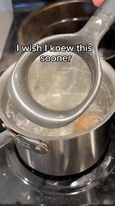 10M views · 690 reactions | Breakfast tip for making easy poached eggs #eggs #tips #poachedeggs #cooking #cookingtips #breakfastideas #momlife #momhacks | yana.adventure.mom | Facebook