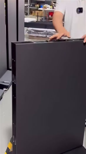 #liquidcrystalscreen #shippeddirectlyfromthefactory #freestylescreen #lcdadvertisingplayer #factorydirectshipping | Inside China with Ahmad