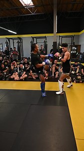 The 🐐 throwing everything but the kitchen sink all throughout the YOKKAO USA Tour 😳🤣 What’s your favourite Saenchai technique? 👀 #Yokkao #muaythai #sparring #Yokkaoseminar | Yokkao