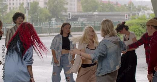 Rhythmic movement training and body control. Acting mastery in dance. Amateur dance training on the street in a group of like-minded people. 27.09.2023 Wilsonova, Prague, CZ