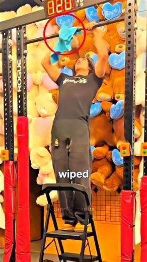 Rock climber grip challenge..☠️ #gripstrength