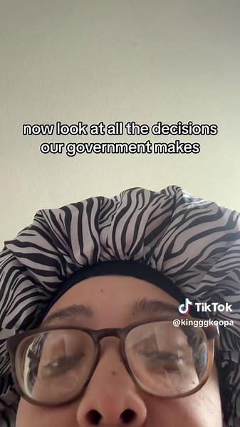 Veep vs House of Cards: A Comedy Showdown