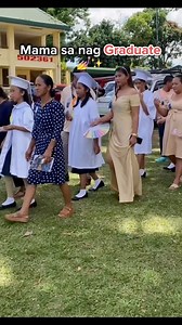Ilabas niyo na mga Graduation Outfit niyo mga Mii.. Meron din kaparatan mga Nanay mag flex ng mga kanya kanyang Ootd sa graduation mga Anak nila. kaya wala nlang pakialaman. Yun lang wag na magalit 😂✌️ #goodvibesonly #fypreelsシ゚viralシ | Momshie Hazel Ang Raketera