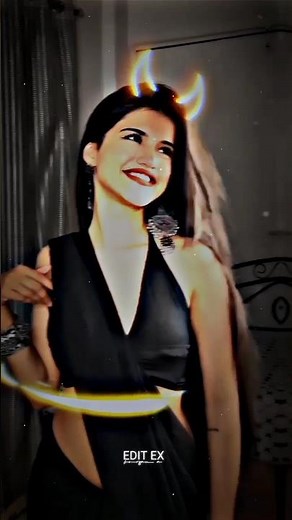 Mothers Hand Expressing Breast Milk with Friends - Dr Ex Body Care!!! part 1