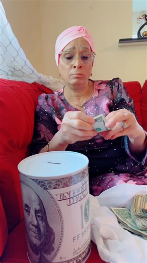 Soumia khiyati | 😌😌😌😌 | Instagram