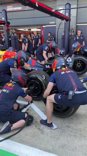 Chcesz pracować w PIT STOPIE F1!