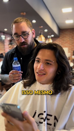 Corte de Cabelo Diferenciado: O Estilo Mohawk