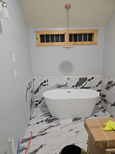 Sneak peak of the Cockrell Family bathroom! The tub is amazing!🛁❤️ | Mr B's