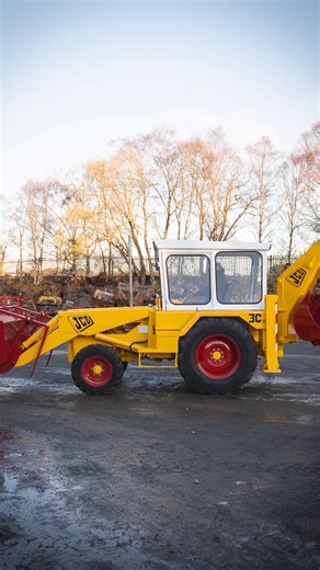 Every angle of an icon. A 360° view of a JCB 3C Mk III Backhoe Loader. _ With Retro JCB by R Bunton Ltd | JCB