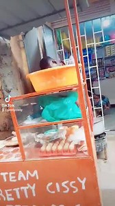 9.9K views · 441 reactions | Tina ssenga wabaana this is yr bisnes landrod wo ye edth .era muwe ekitivwa.藍relo 28.jqn.2022 | Pretty cissy | Facebook