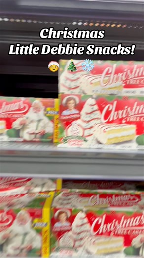 🎄 Go- Little Debbie Snacks!!! 🎄#littledebbiechristmastreecakes #littledebbiesnacks #christmas2025 #Christmas on | Pretty Cute Finds