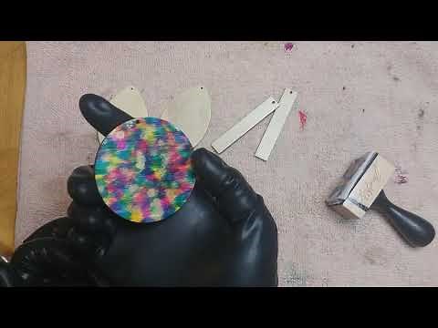 Alcohol Inks to decorate wooden earrings