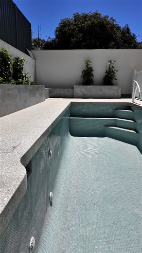 showtime 🔥 Concrete ◦ @premix_concrete Colour ◦ Lightning Plus Builder ◦ @activebuildingdevelopments Architect ◦ @proskearchitects Landscaping ◦ @oconnelllandscape Formwork ◦ @rsbuilt_formwork Sealers ◦ @vulkconcrete Workwear ◦ @fxdworkwear | Modern Concrete Co