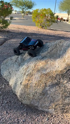 Redcat fusion climb with whiskey throttle descend #rccars #whiskeythrottle #RC #rccrawler #redcat #ascent #rockclimb | Ricky Kerr