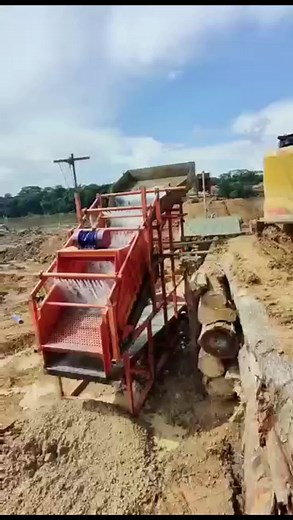 Optimizing Vibrating Screens for Efficient Gold Mining