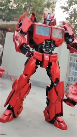 Swift's transformation #transformers #transformersriseofthebeastsreview