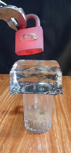 🔒🧊💧Ice Vs 100cc Red Hot Ball #redhotball #asmrsounds #experiment #satisfying #foryoupage