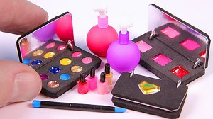 4 Makeup Miniatures ~ Eyeshadow, working doll eye liner, and more | DIY by Pipe-Cleaner-Crafts B