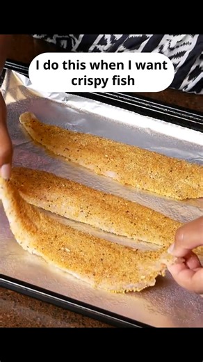 🔥Making fish this way is so easy... It never disappoints. NO FAIL! Here's what I used in my video, feel free to substitute any ingredients to your preference. 3 pieces of Whiting fillet (or any type of fish you choose) 2 tsp Cajun Seasoning 2 tsp Garlic Powder 2 tsp Mrs. Dash Lemon Pepper Seasoning Blend 2 1/2 TBSP Yellow Cornmeal pinch pinch of Accent (msg) cooking spray oil FOIL Baking sheet PREHEAT OVEN FIRST to 425°F 🔥Tips *For color you may add a little paprika to your seasoning mixture. 