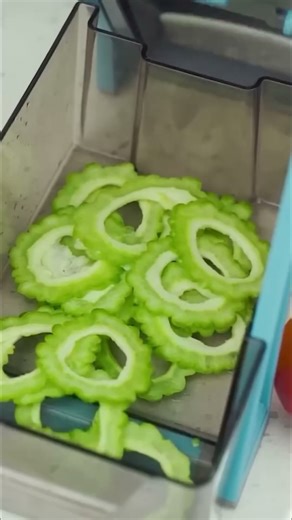 Safe Slicer You Need in Your Kitchen! 🔥 #KitchenGadgets #Shorts