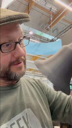 PPS-CF10 feels like metal! They were very nice to give me a sample #Formnext ​⁠@Polymaker #Fiberon