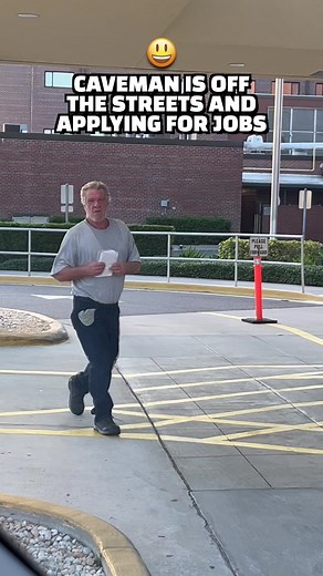 1.6M views · 141K reactions | Helping a homeless man get a job and phone ❤️ #love #kindness #blessings #hope #help #work | Travis Doodles | Facebook