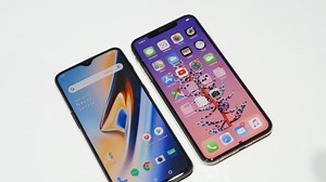 OnePlus 6T vs Apple iPhone XS Max: first look