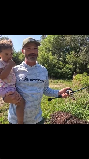 Salt Strong Fishing on Instagram: "One-handed baitcaster fishing! Regional Coach @scottray1320 demonstrates how to cast and work the lure one-handed when using a baitcaster. He makes it look pretty simple!! Does anyone else do this? #baitcaster #fishingtips #fishinggear #fishingtackle"