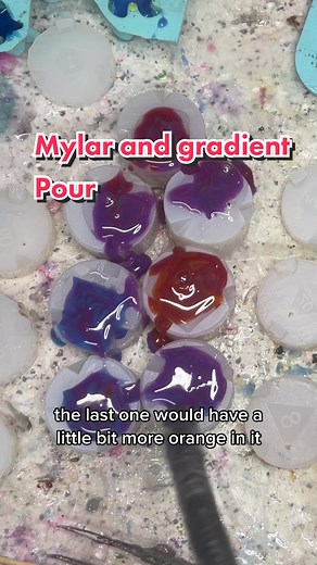 It’s been a long time since I have used this technique and it creates really subtle transitions from one mold to the next. #Dnd #dice #ttrpg #resinart #handmadedice #mylar #gradient