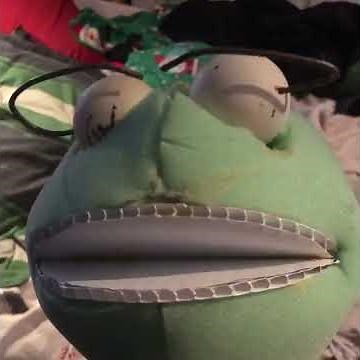 Blinking eye mechanism on puppet!