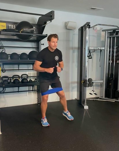 Hip Circle Lateral Band Walk | Glute & Hip Strength