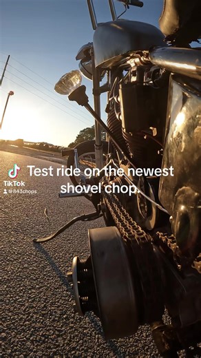 Newest shovel chopper out this afternoon. #motorcycle #vintageharley #HarleyDavidson #bikers #shovelhead #Tiktok #reelsfbシ #bikelife #fyp #chopper | 843chops