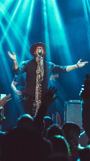 The Princess Theatre on Instagram: "DECATUR, AL: Who’s ready for @drakewhitestomp at The Princess on December 10?? Tickets are going fast for the Keep It Movin’ Tour with @thewoodsmusic. Get your tickets using the LINK IN BIO! #northalabama #livemusicvenue #december #countryrock #decaturalabama #theprincess"