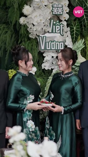 Đỗ Hà khóc nghẹn, mẹ chồng mang 1 thứ đi đón dâu!