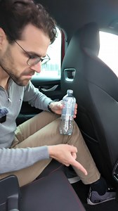 💡Different rear cupholder possibilities in the updated Skoda Octavia vRS. The Skoda Octavia facelift gets new new front and rear bumpers, optional Matrix LED with 40 % more light output (Standard for vRS) as well as 10“ digital instruments and 10“ or 13“ infotainment (standard for vRS), and Chat GPT voice control. The Octavia is the best-selling Skoda model and is once again available as hatchback/fastback and estate/combi and also in the trims Sportline and Octavia vRS (both -15 mm sports susp